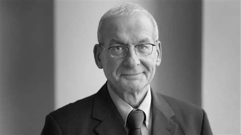 Raus Aus Den Schulden Mit Peter Zwegat Ganze Folgen Am Samstag Bei