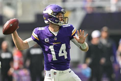 Vikings QB Sam Darnold Named NFC Player Of The Month Yahoo Sports