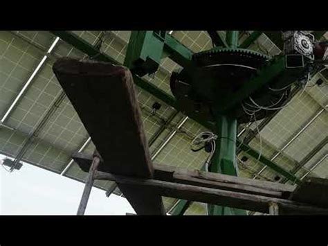 Solar tracker podążający za słońcem własnego projektu YouTube