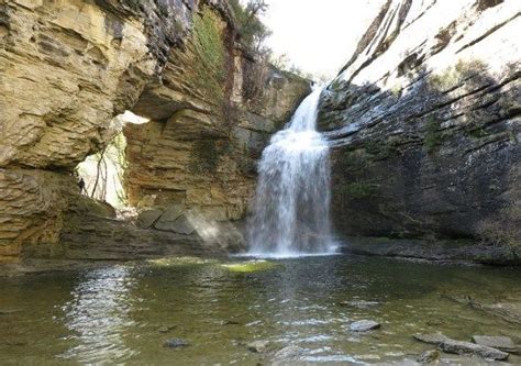 6 lugares de baño que no puedes perderte en Tarragona Saltos de agua