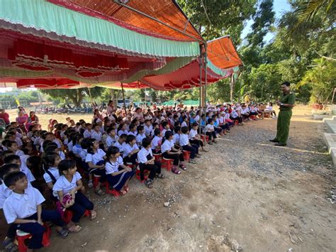 BỘ MÔN TÂM LÝ PHỐI HỢP CÙNG HỘI PHỤ NỮ TỔ CHỨC TUYÊN TRUYỀN KỸ NĂNG