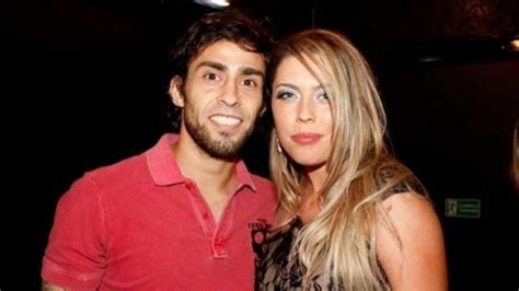 Daniela Aránguiz saca aplausos con osadas fotitos en bikini Radio Corazón