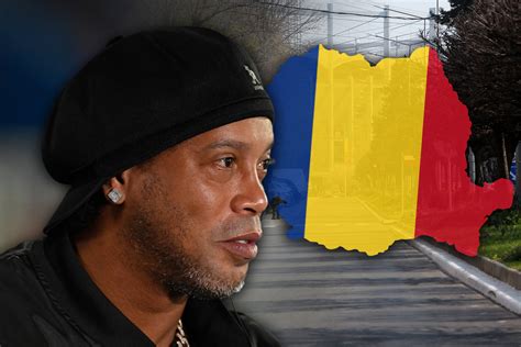 Playsport Cum a fost plimbat Ronaldinho pe străzile din București