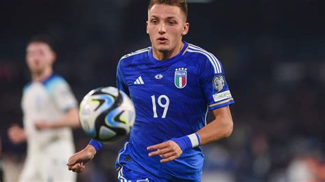 Euro 2024 Premier examen d italien réussi pour Mateo Retegui Italie