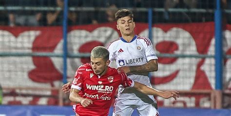 Playsport Jucătorii de la meciul Dinamo Oțelul se văd cu mare