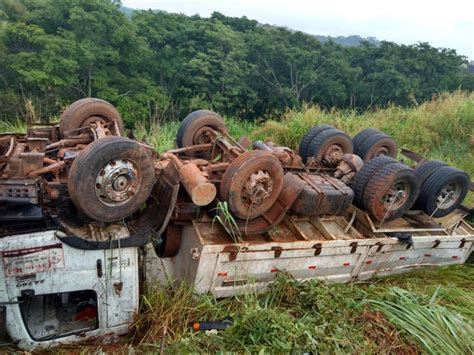 Motociclista morre na BR 365 em Patos de Minas após ser atingido por