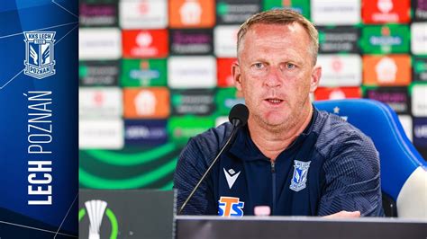KONFERENCJA PRASOWA Trener John Van Den Brom I Bartosz Salamon Przed