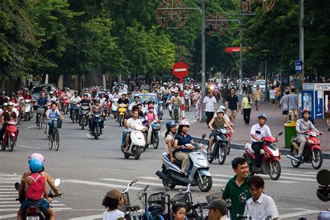 Hanoi Traffic Is Amazing