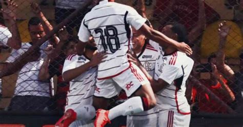 Flamengo x Aster onde assistir arbitragem e escalações