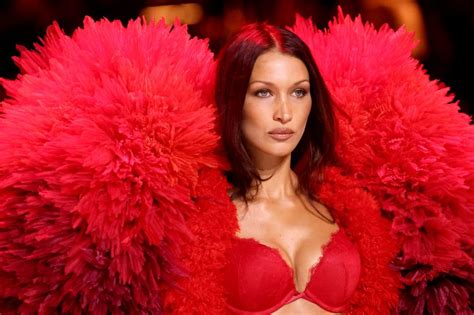 Bella Hadid S Red Hot Comeback Stealing The Show At Victoria S Secret