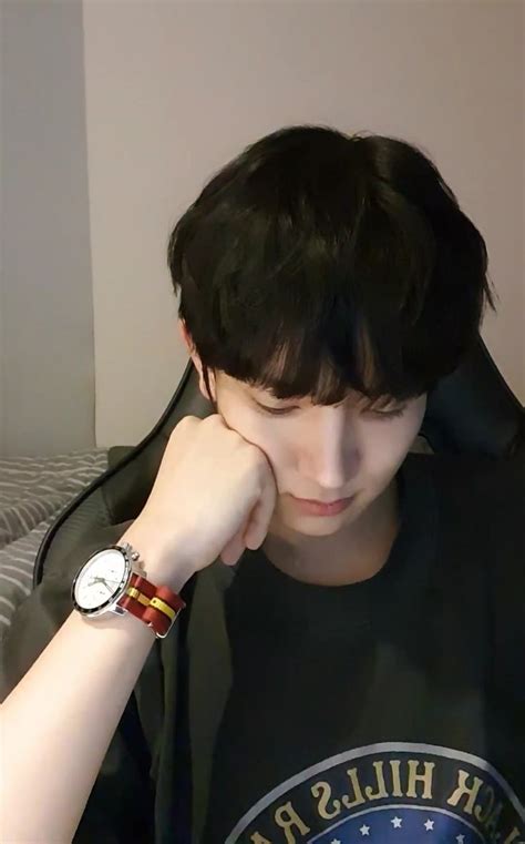 220901 𝑬𝑵𝑯𝒀𝑷𝑬𝑵 HEESEUNG on WEVERSE LIVE Boyfriend wallpaper