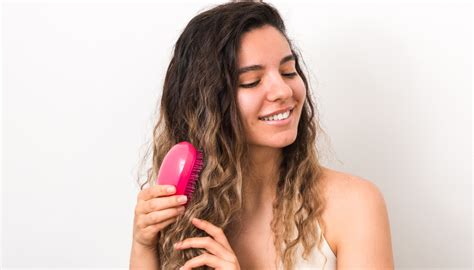Tangle Teezer para que serve e como usar a escova que é mania para