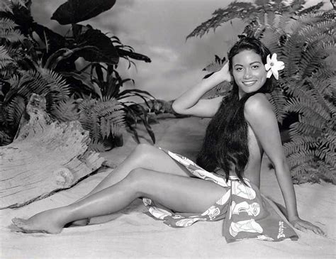 Tarita Teriipaia Promotional Photo For Mutiny On The Bounty 1962 R