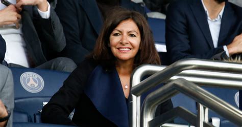À quoi joue le PSG Anne Hidalgo ne comprend pas le cas Mbappé Crumpe