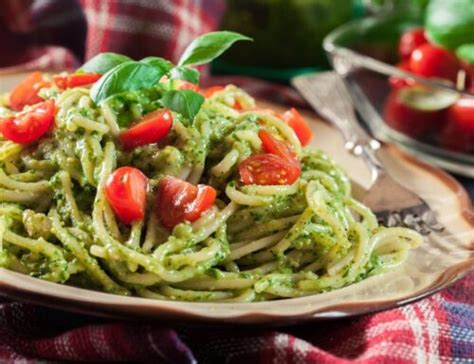 Pasta Al Pesto Con Basilico E Pomodorini Blog Di Incucinaconmaryponcap
