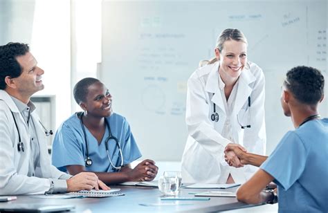 10 Essential RN Interview Questions IntelyCare