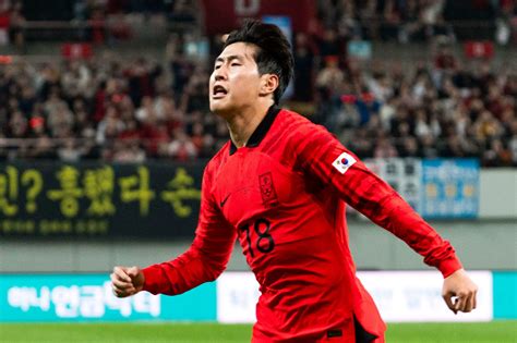 PSG un but une passe D Kang In Lee régale avec la Corée du Sud