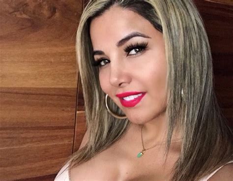 Qué curvas Aleida Núñez sube la temperatura de sus seguidores con un