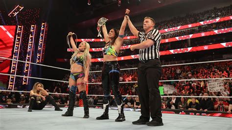 Becky Lynch And Trish Stratus Vs Liv Morgan And Raquel Rodriguez Monday Night Raw April 2023