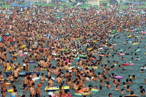 La Terre Va Passer Le Cap Des 8 Milliards D Humains Est Ce Trop