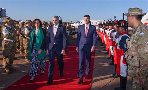 Diario HOY Abdo y Peña están en Puerto Yguazú para cumbre del Mercosur