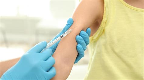 Los pediatras ven necesario vacunar a todos los niños y adolescentes