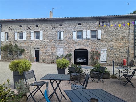 Restaurant De L Art Ou Du Cochon Dans Nonieres