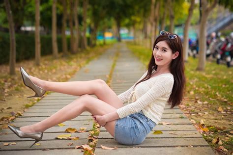 4K Asian Legs Skirt Blouse Smile Brown Haired Stilettos HD