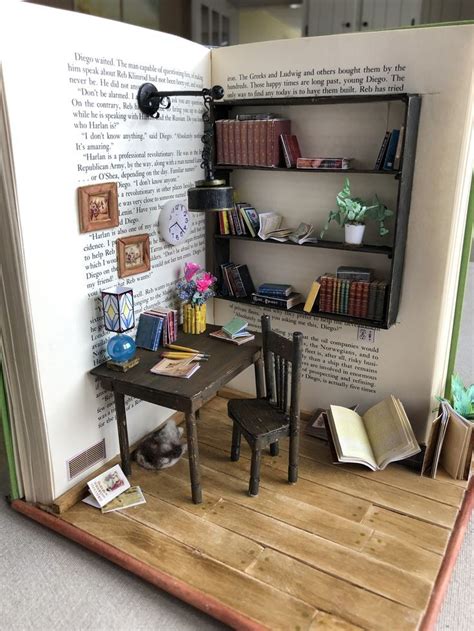 Pin By Liane Majdan On Miniaturen In 2024 Miniature Rooms Bookshelf