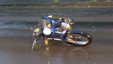 Jovem de 17 anos morre após cair de motocicleta e ser atropelado por