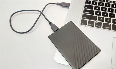 Cara Memperbaiki Sebuah Hard Drive Yang Rusak Dan Memulihkan Data