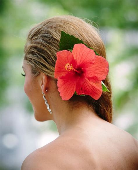 Flowers In Hair On Ground Flowers Art Ideas Pages Dev