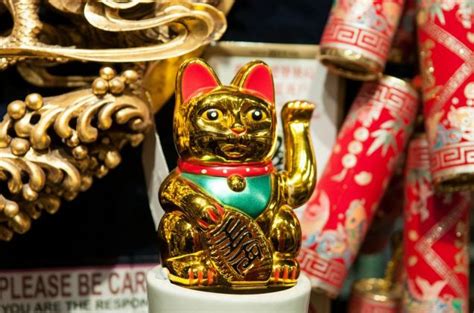 HK Best Souvenirs Top 10 Must Have Hong Kong Souvenir Items Living