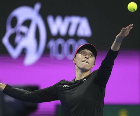 Iga Świątek mecz dzisiaj na żywo Kiedy i o której gra Świątek na WTA
