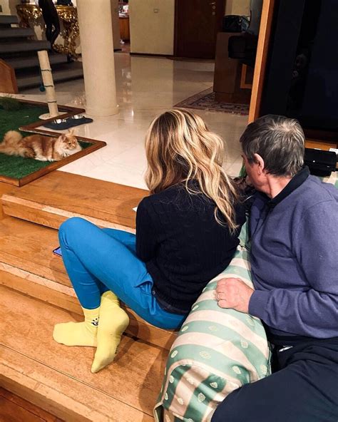 Lorella Cuccarini La Villa Romana Dove Si Prepara Per Sanremo