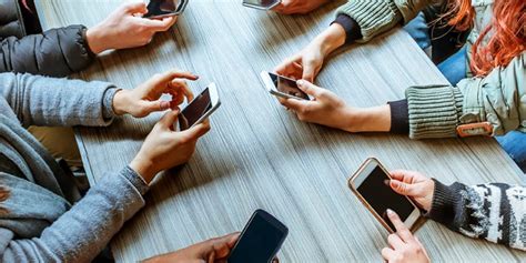 Les Effets Positifs Des Reseaux Sociaux