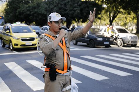 Sinais de trânsito tudo que você precisa saber sobre o assunto DOK