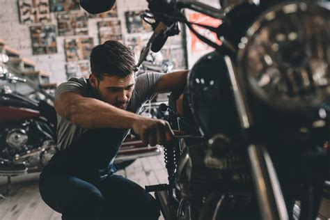Você conhece bem a sua moto Veja o guia básico da mecânica Blog