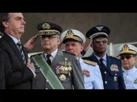 Minist Rio Da Defesa Anuncia Sa Da Dos Comandantes Das Tr S For As