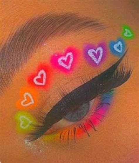 Pin Di Su Trucco Occhi Corallo Trucco Occhi