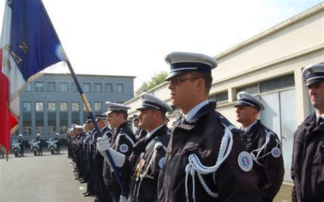 Commissariat Hommage aux policiers morts pour la France Le Télégramme
