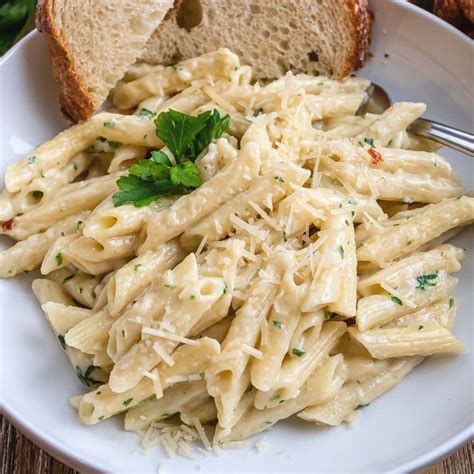 Creamy Garlic Penne Pasta Top Recipes