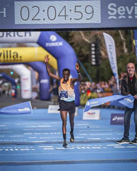 Navarro très en forme sur le marathon de Séville 2023 Vo2