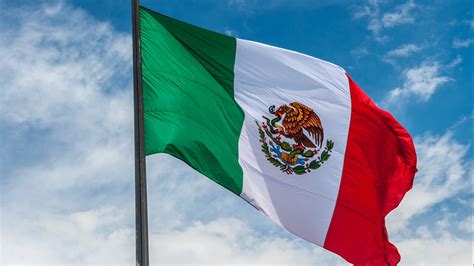 24 de febrero Día de la Bandera mexicana 12news