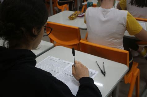 Como desenvolver o autocontrole emocional Colégio Planck