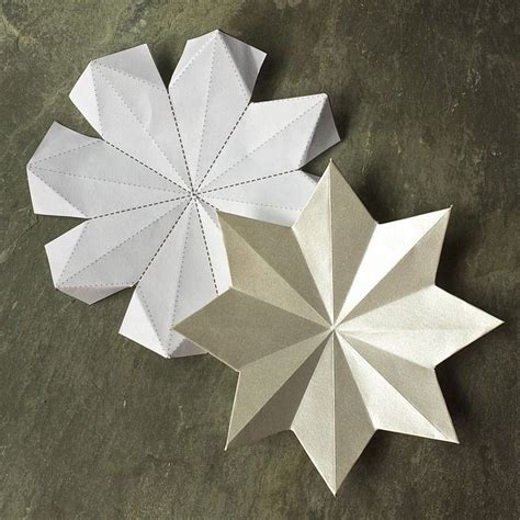 Étoile de Noël en papier à faire soi même DIY étoile 3d en 50 idées super