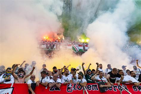 OFICJALNIE Kibice Legii Warszawa z zakazem wstępu na stadion Zagłębia