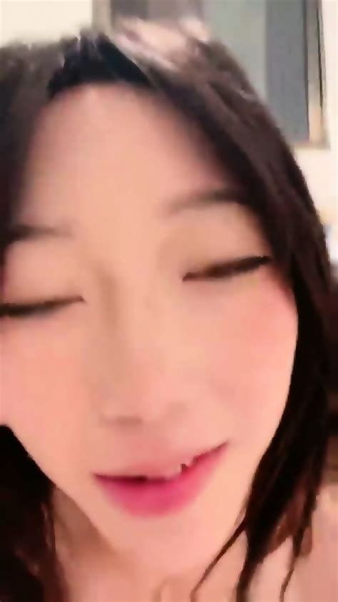 甜甜呀 25 Eporner