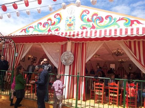 El Machacante la caseta más antigua de la Feria de Abril cumple 90