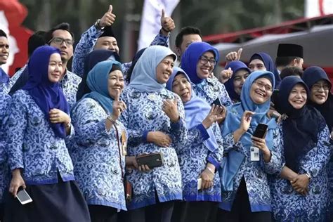 RESMI Segini Besaran Gaji PNS Golongan I II III Dan IV Terbaru Yang
